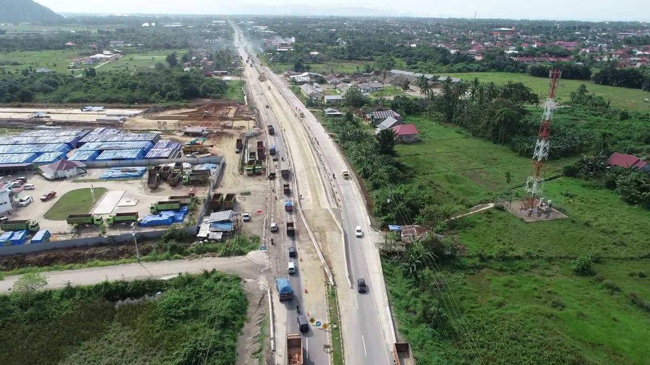 VTOL fixed-wing UAV mounted-LiDAR maps 2200km of highway