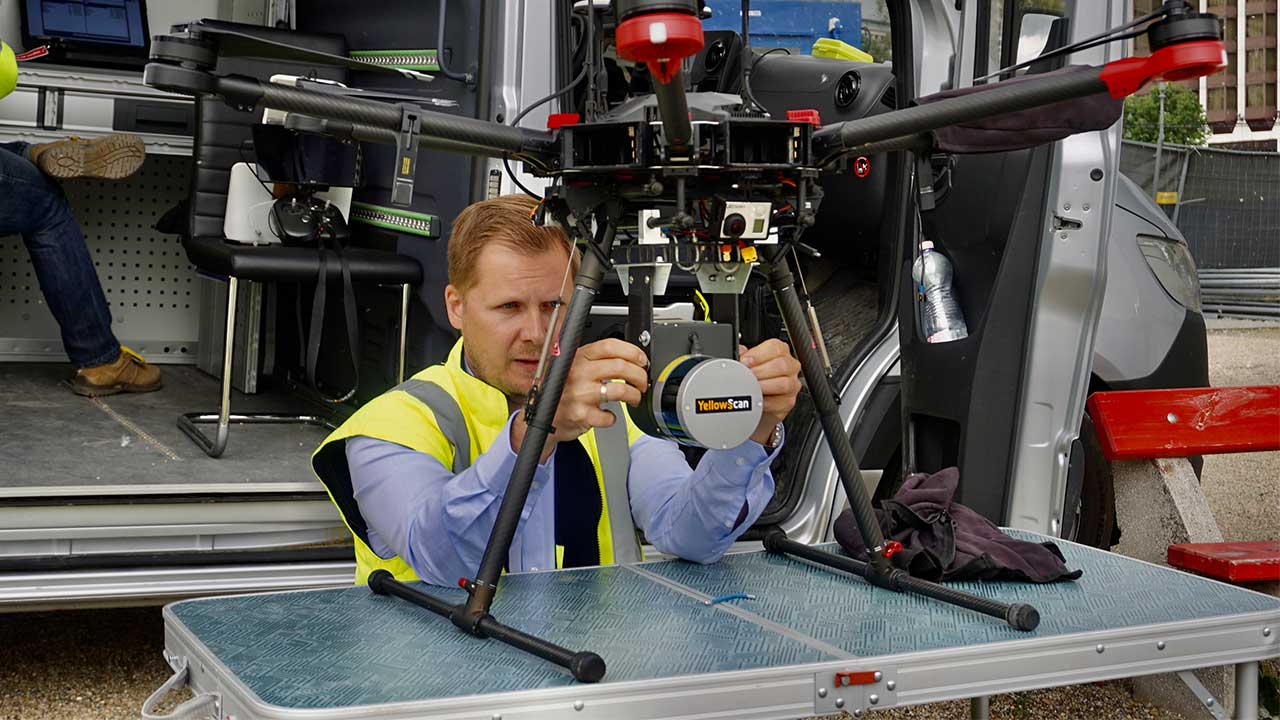 Creating a Digital Twin of Budapest's Chain Bridge - YellowScan